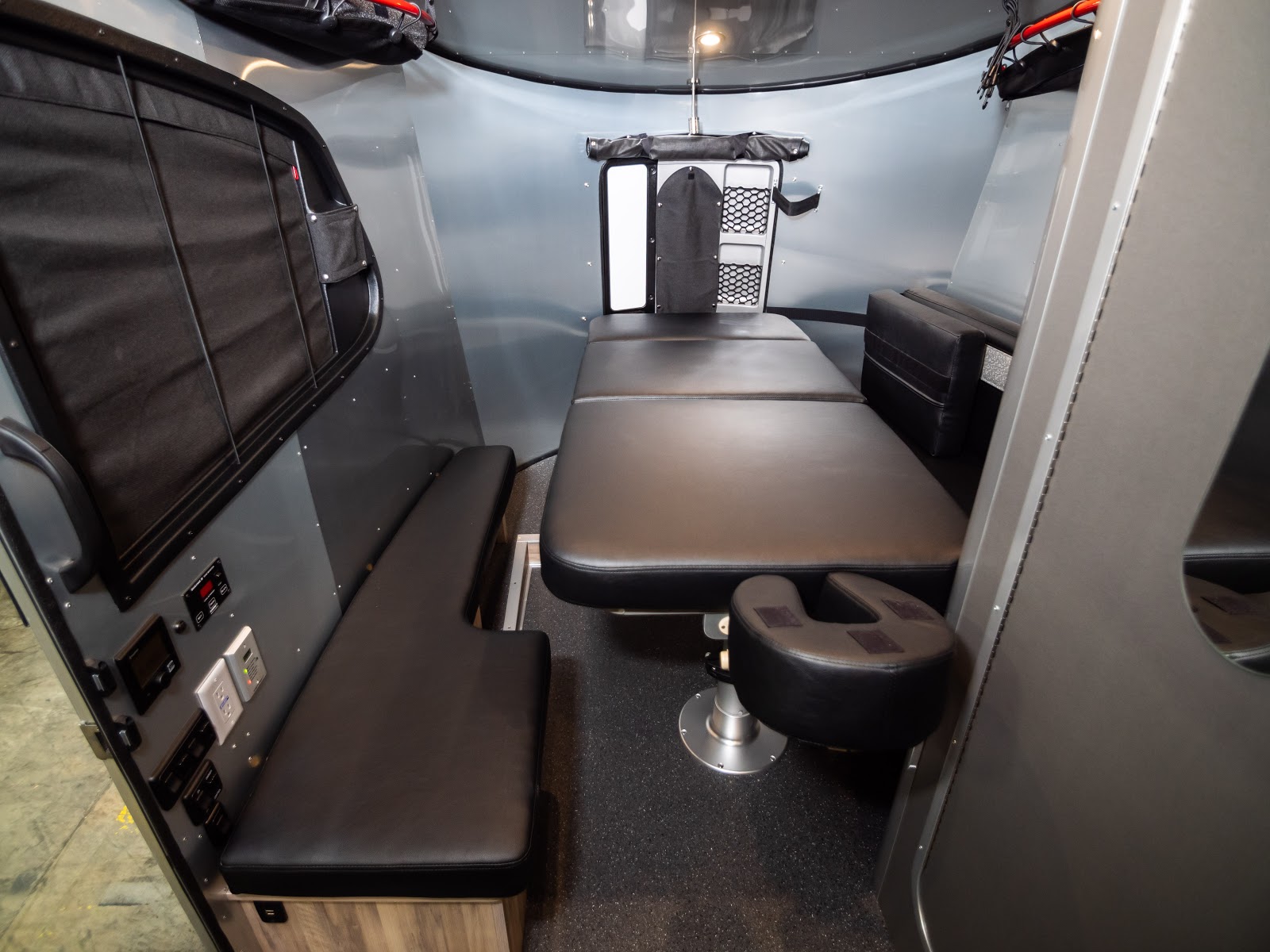 How I Started A $2K/Month Mobile Bodycare Experiences Business