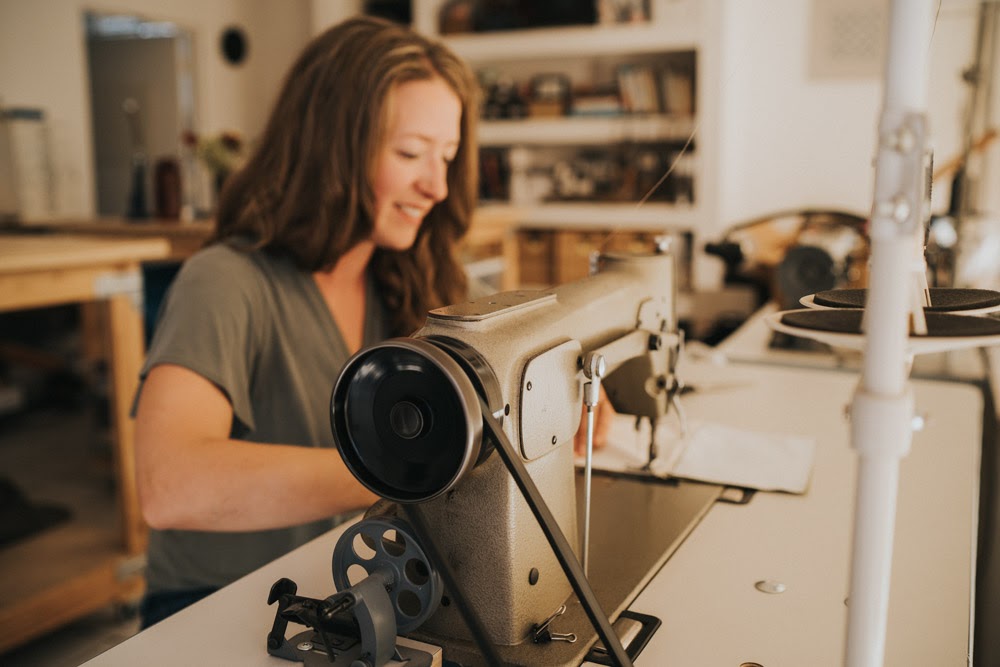 How I Started A $3.5K/Month Handmade Bag Company - Starter Story