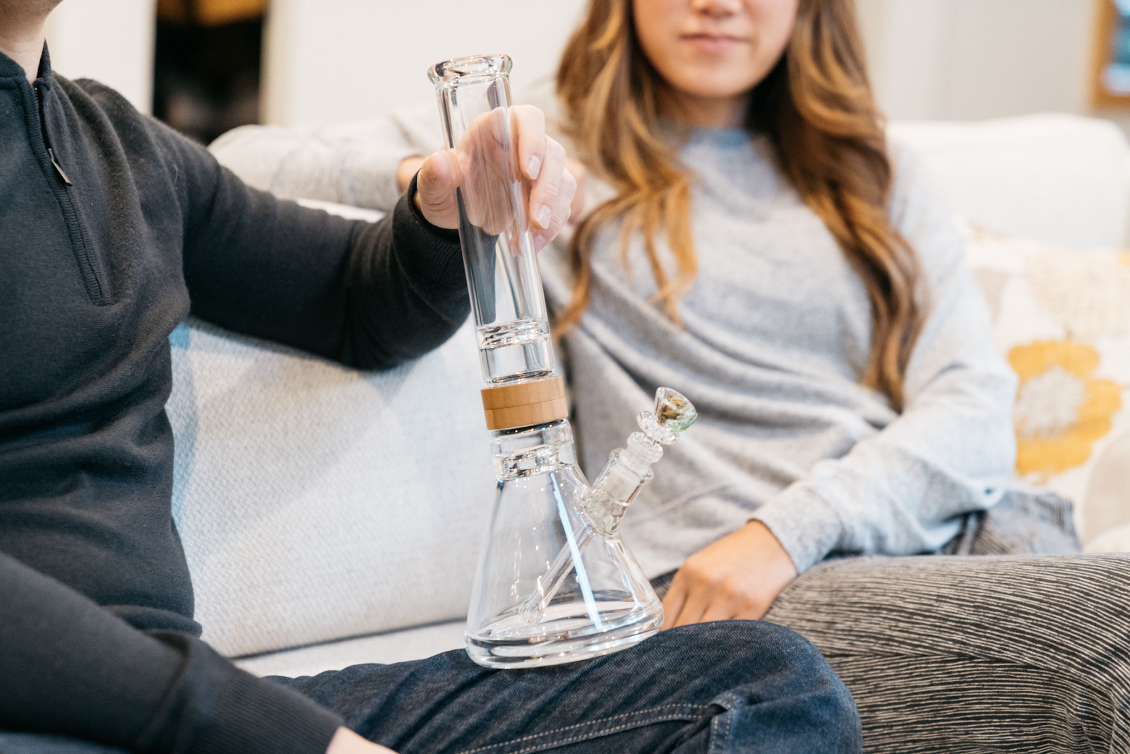 How We Created A $10K/Month Modular Customizable Bong - Starter Story